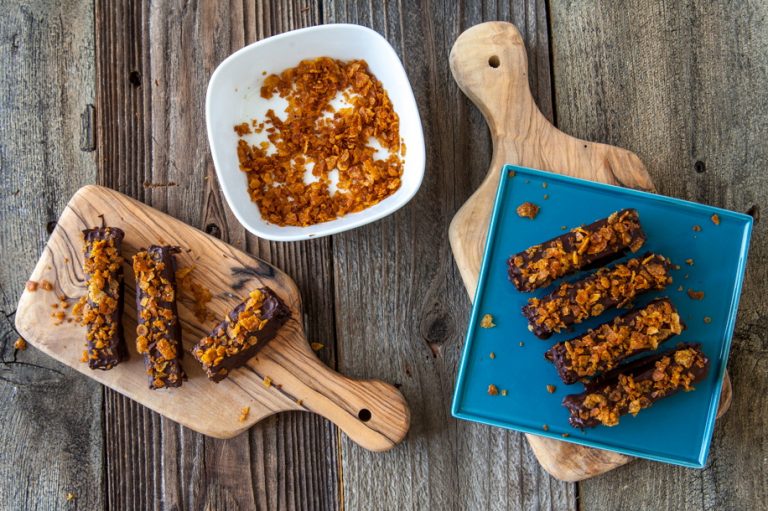 Vegan Flaky Flix Cookies